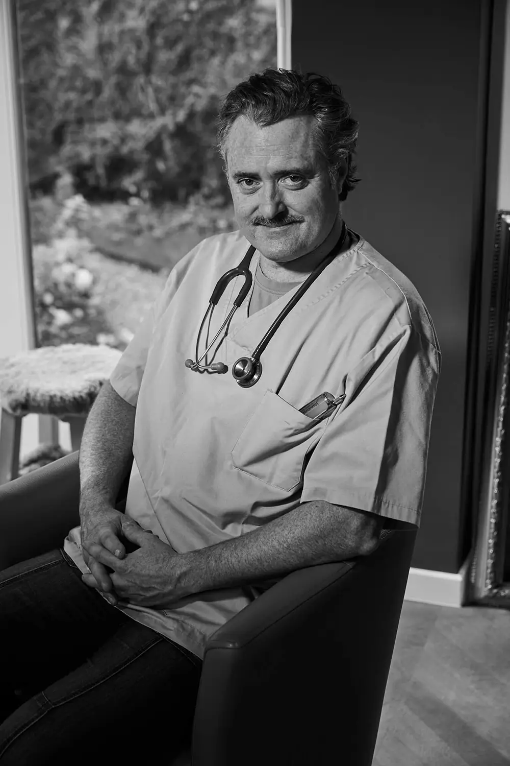 Dr. Ioan DUNCA - Chirurgien orthopédiste Bruxelles - Épaule | Genou | Hanche